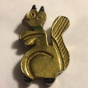 Vintage | Jewelry | Antique Cclasp Gold Tone Squirrel Brooch Pin | Poshmark